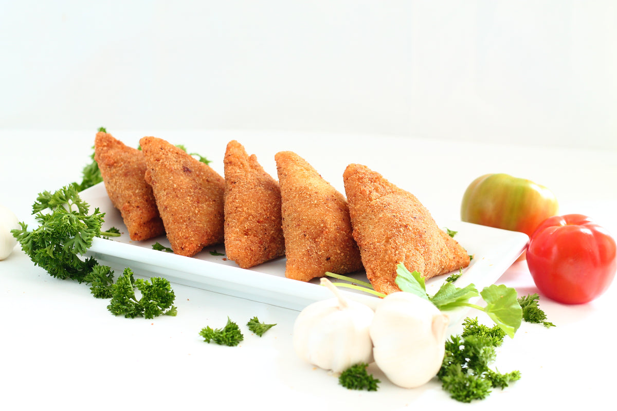 FISH & EGG TRIANGLE – Divine